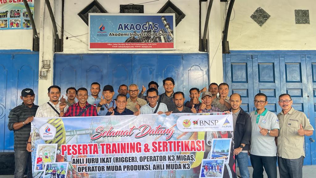 AKAOGAS MELAKSANAKAN TRAINING & SERTIFIKASI BNSP KARYAWAN PT. ALTUS ...